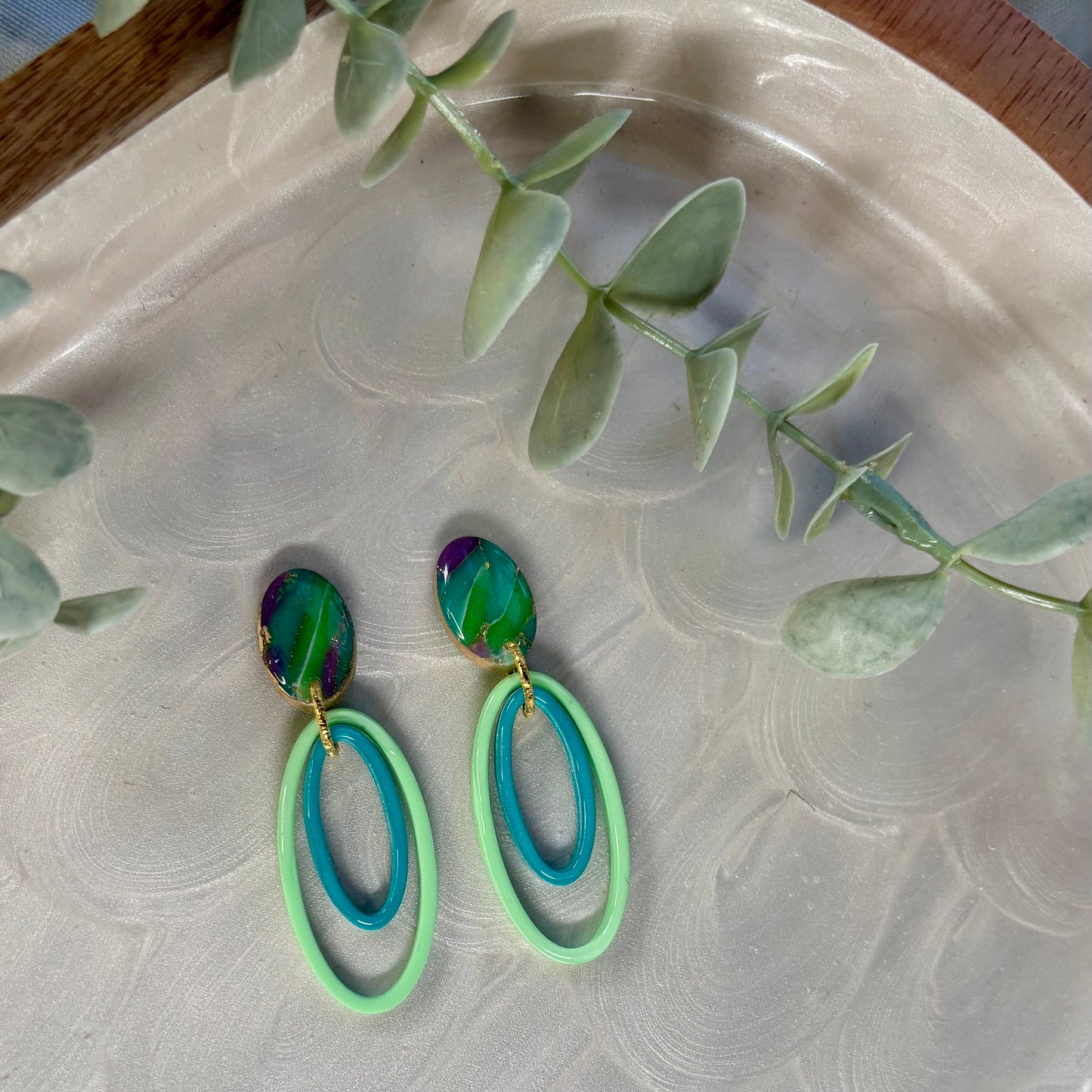 Fatima | Ovals | Spring – Seasons in Kansas City